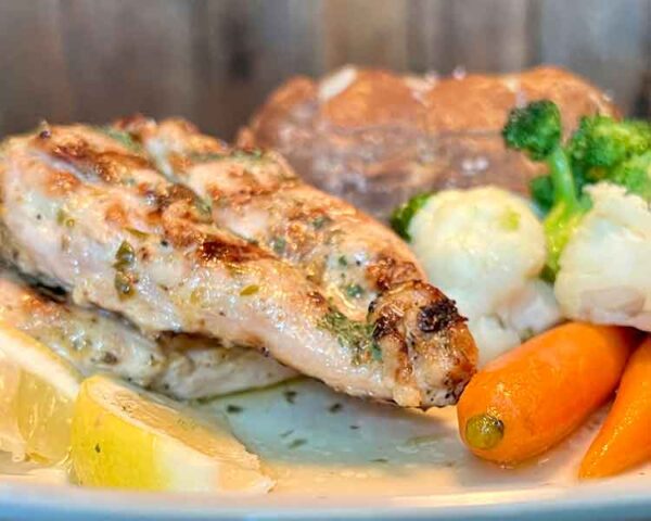 Wallie's Restaurant - Family Friendly Dining - Greenwich, NY